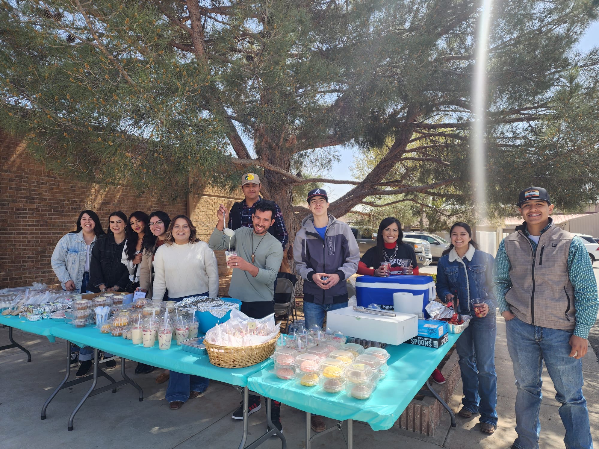 Iuvenum Christi – Young Adults – Holy Redeemer